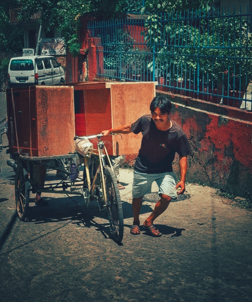 KATHMANDU, NEPAL: THE REAL MONUMENTS – TOKIDOKI (NOMAD)