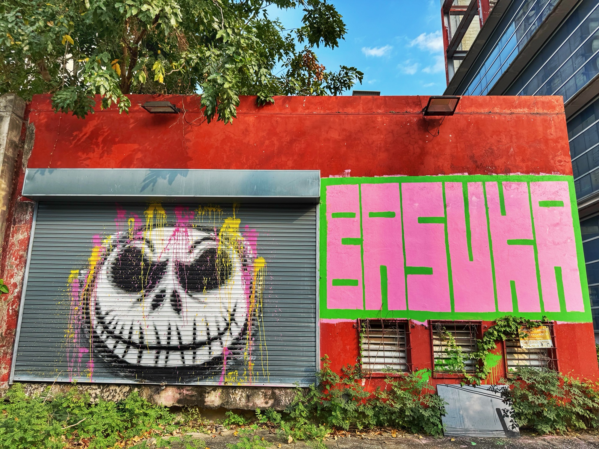 BANGKOK, THAILAND STREET ART: NIGHTMARE BEFORE CHRISTMAS by BASUKA ...